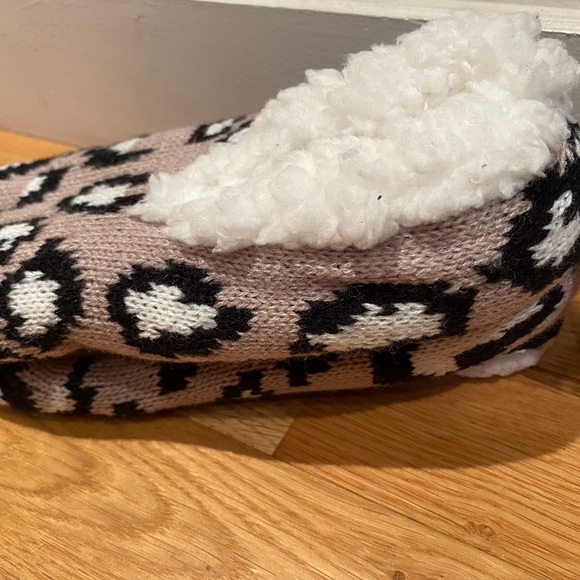 Mixit | Shoes | Nwt Animal Print Fleece Lined House Slippers With ...